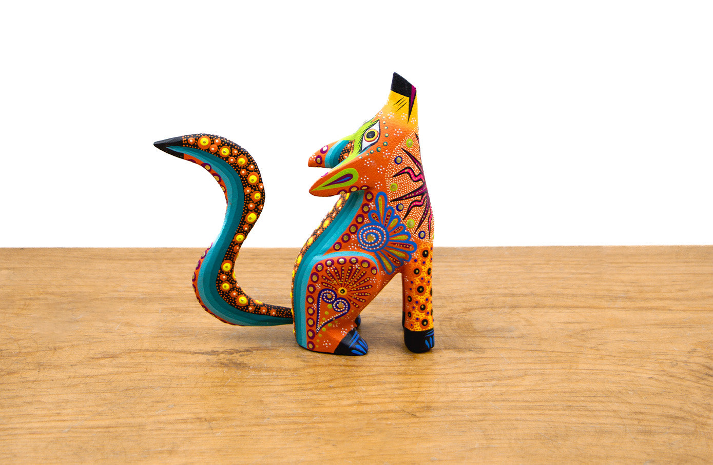 Alebrije coyote naranja – Casa Mejicú